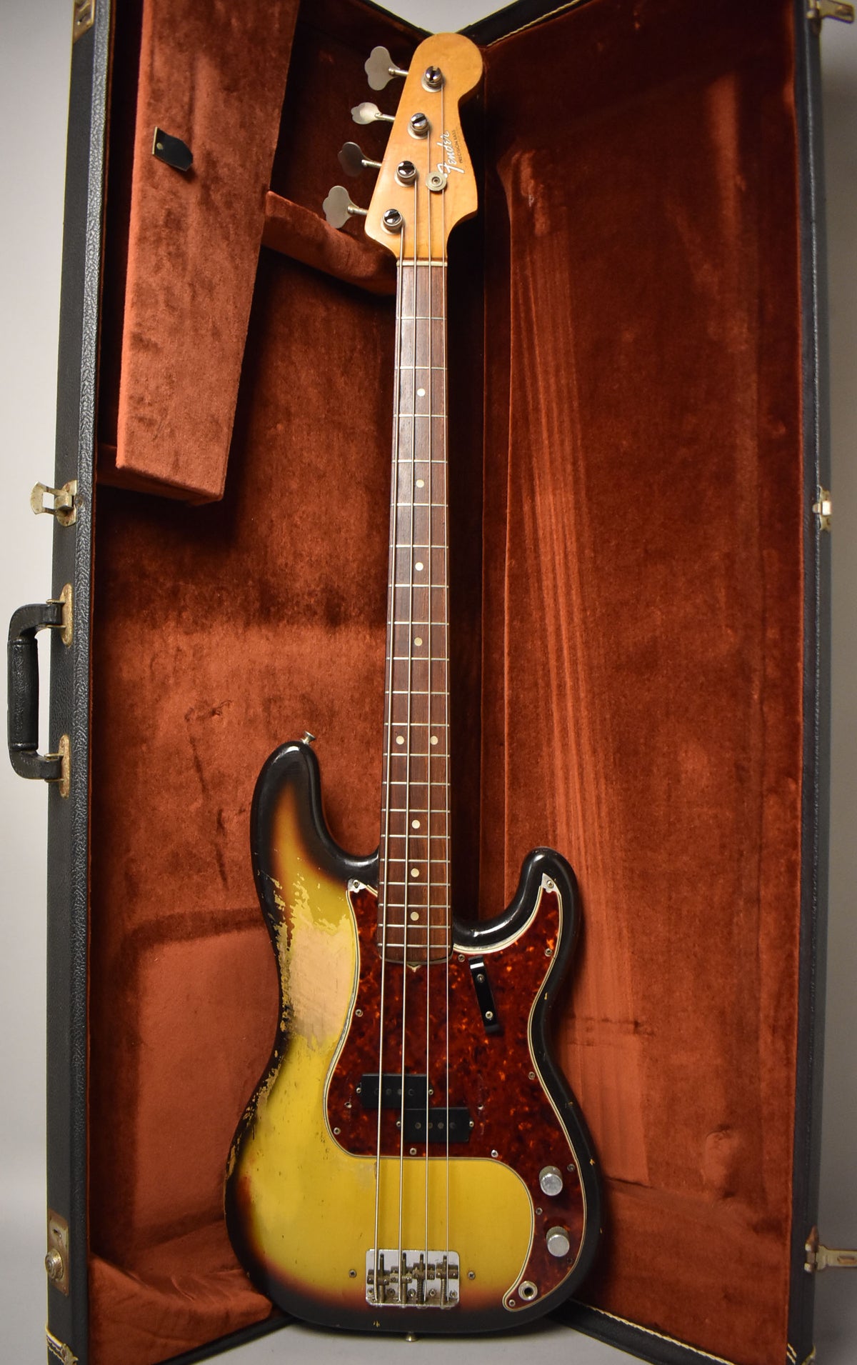 Bass Guitars – Imperial Vintage Guitars