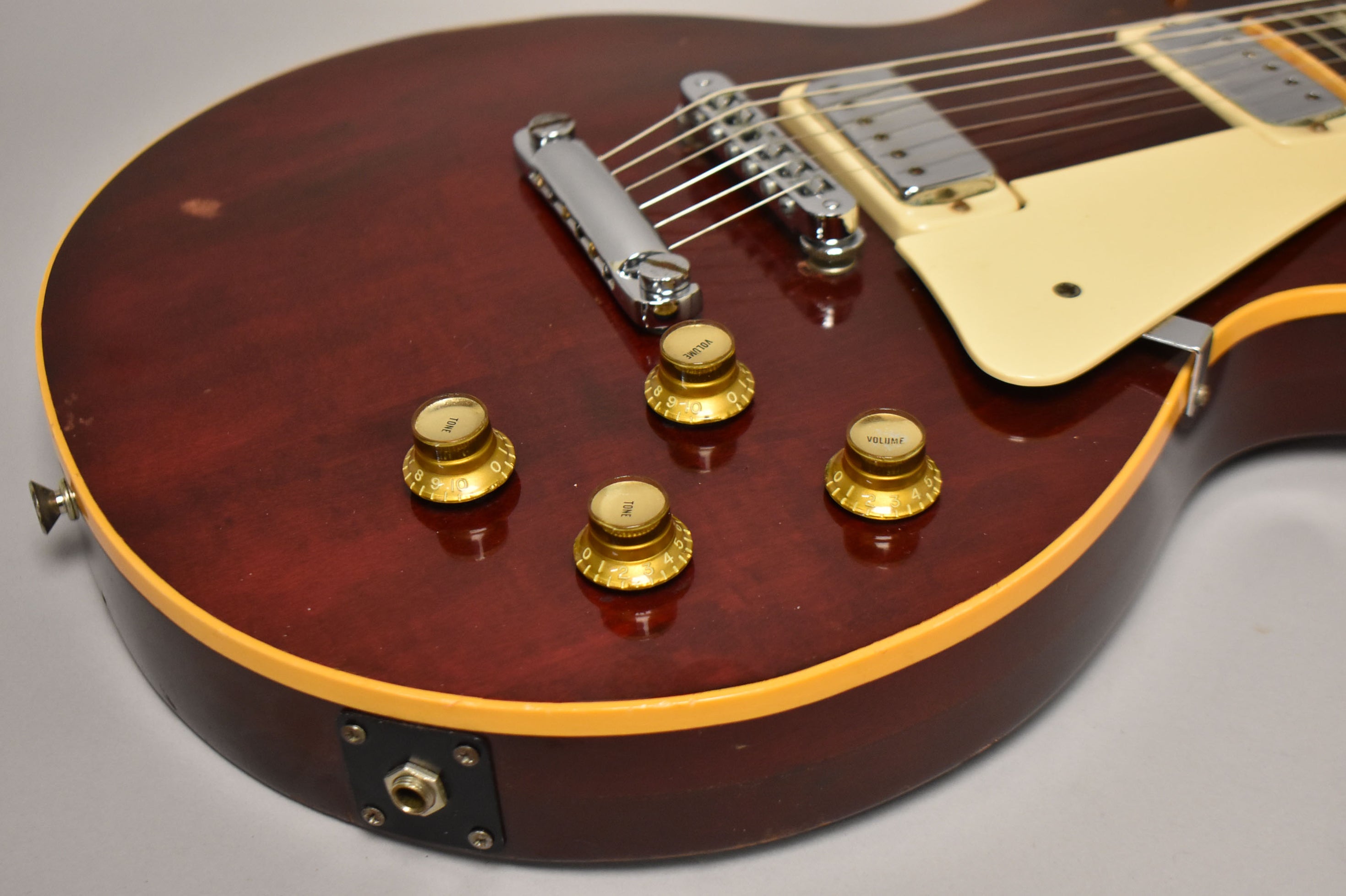 1975 Gibson Les Paul Deluxe Wine Red w/OHSC – Imperial Vintage Guitars