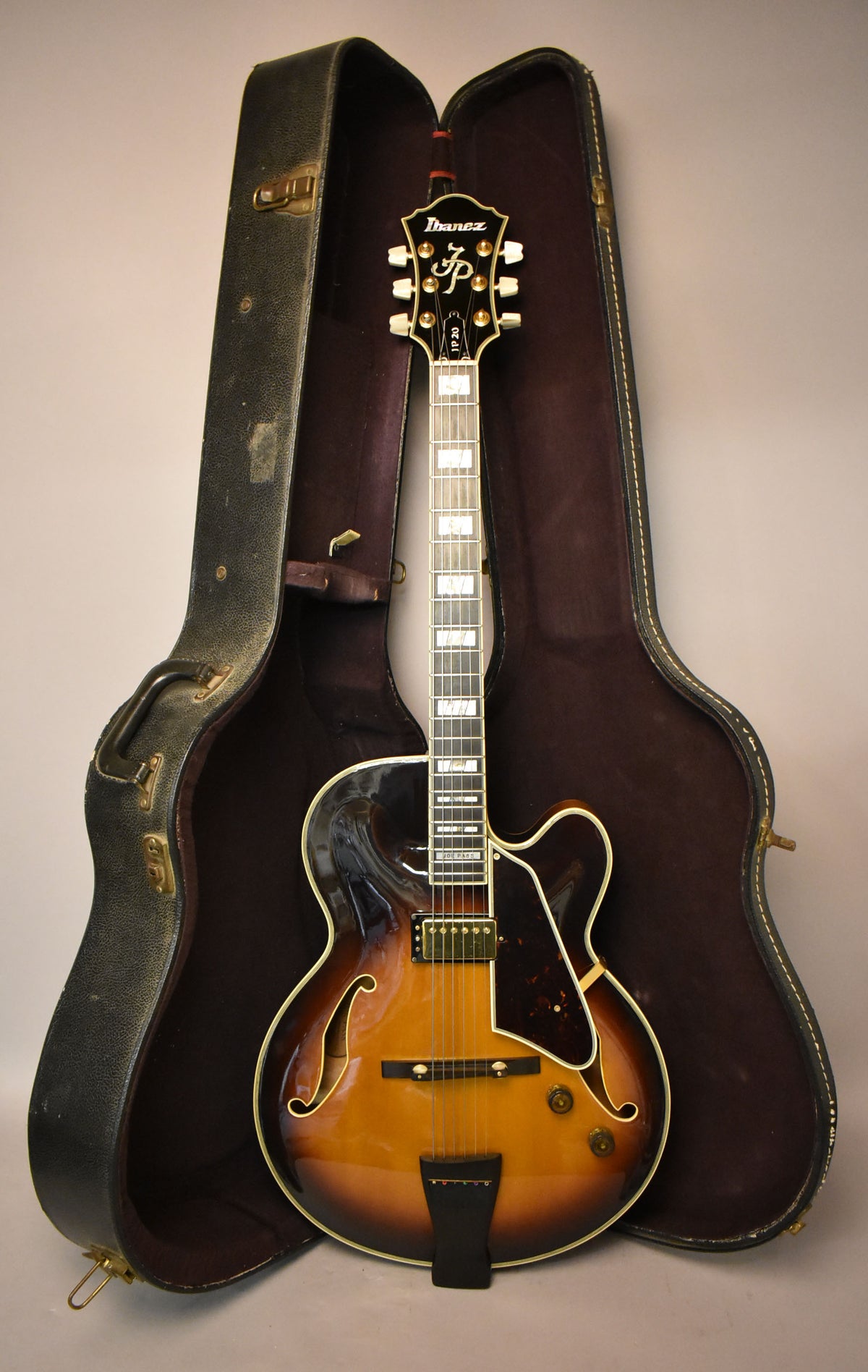 Archtop – Imperial Vintage Guitars