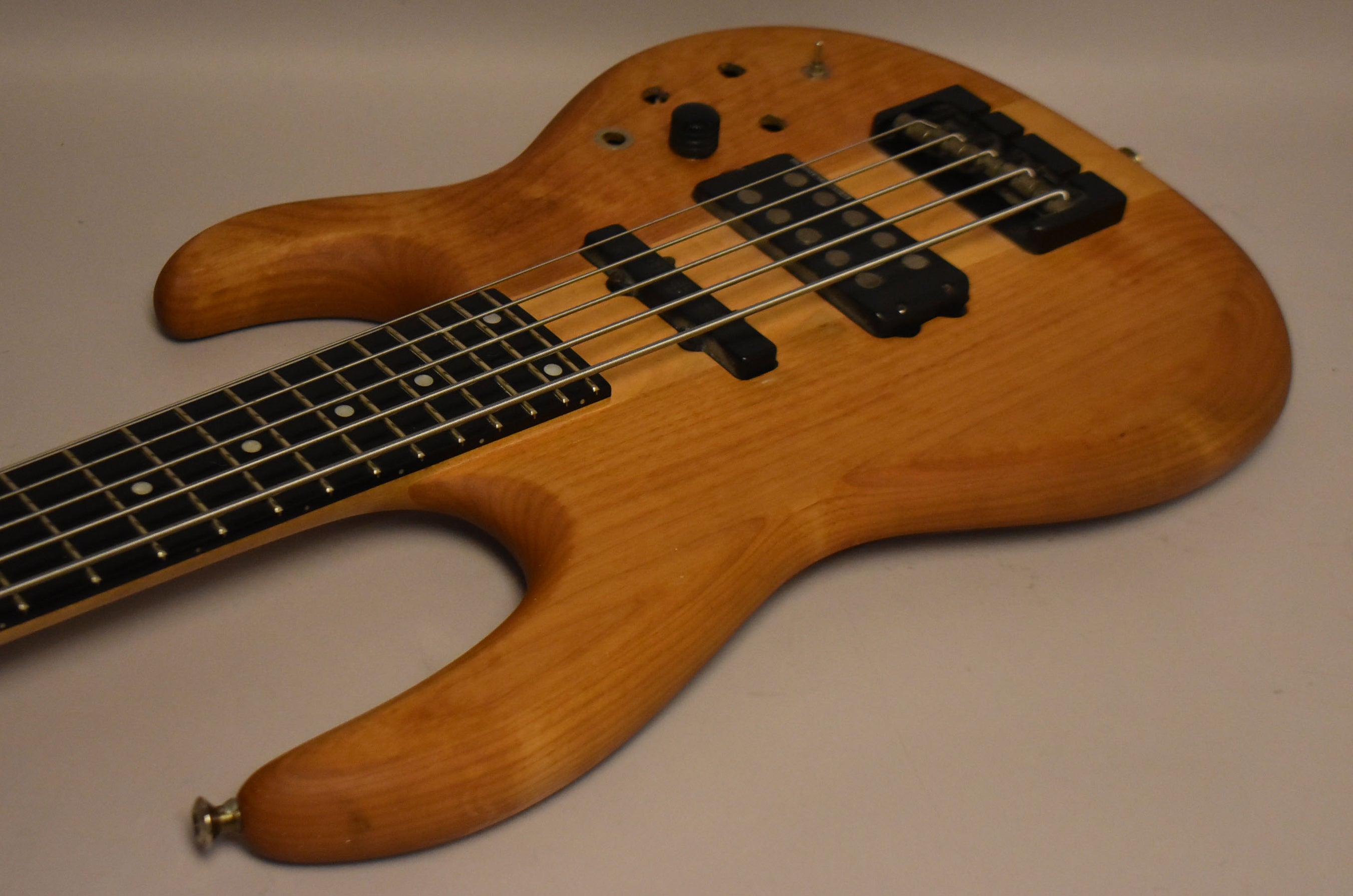 c.2000s Carvin LB75 5-String Bass Stripped – Imperial Vintage Guitars