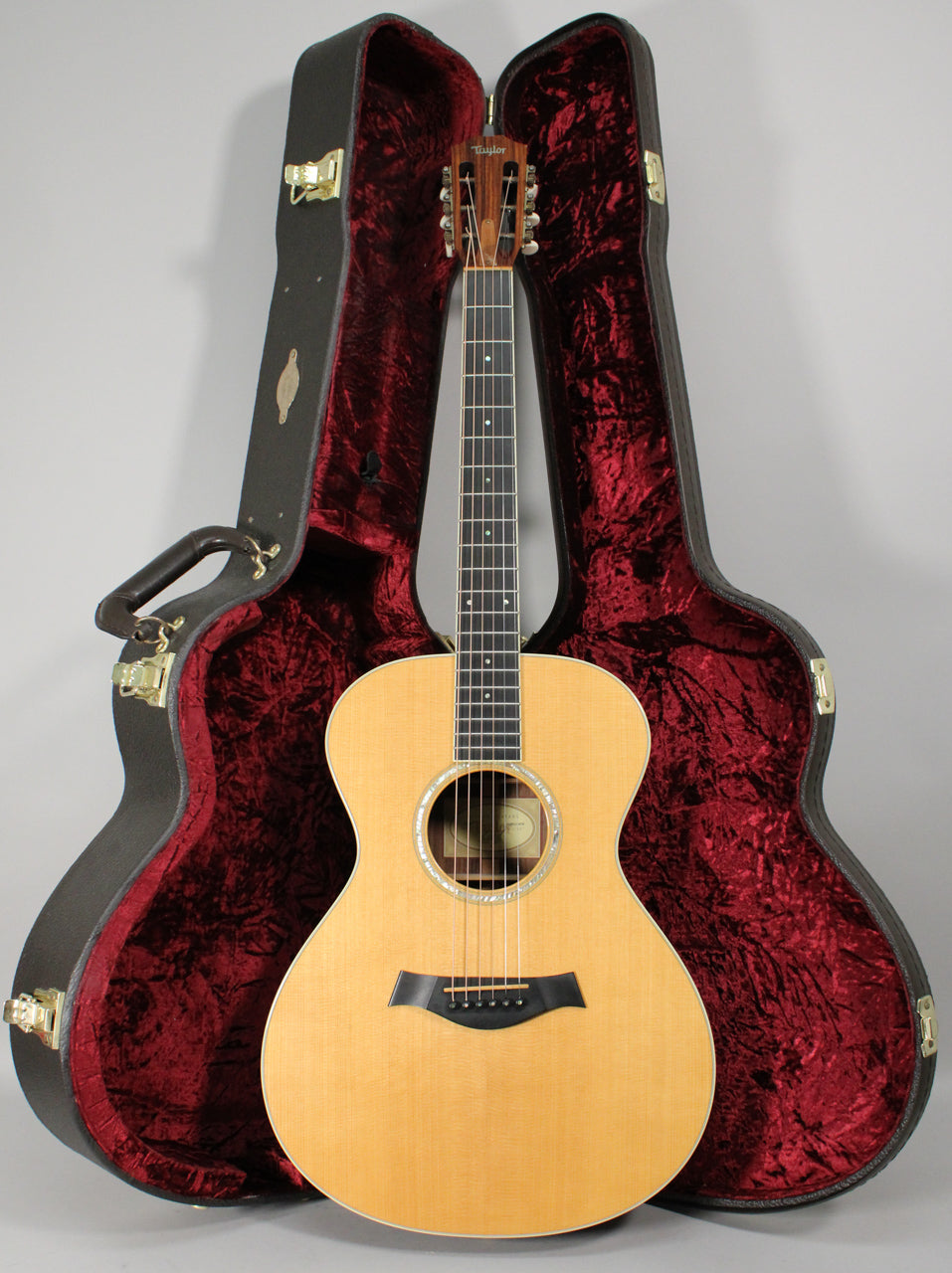 2011 Taylor GC8 Grand Concert Rosewood Acoustic Guitar Natural Gloss w ...