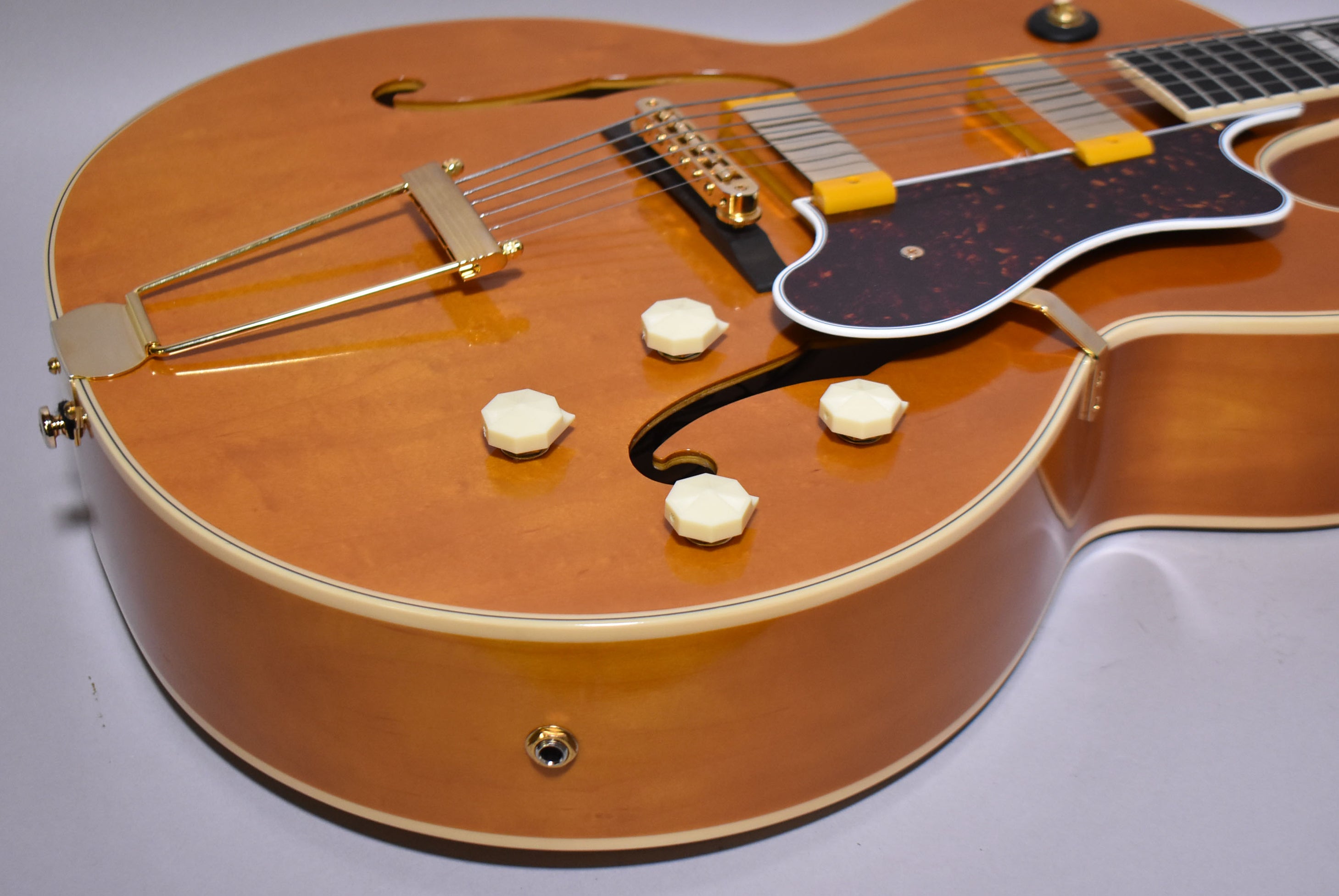 2022 Epiphone 150th Anniversary Zephyr DeLuxe Regent Antique Natural F ...