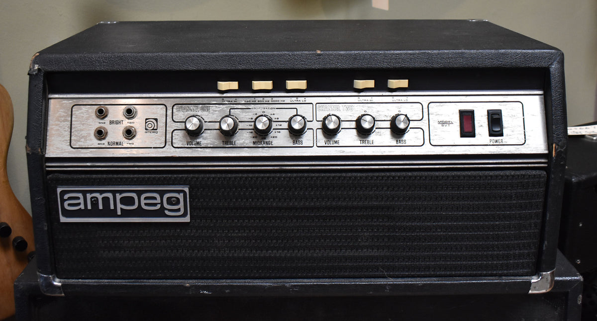 1970s Ampeg SVT Curved Line 300-Watt Bass Amplifier Head Black ...