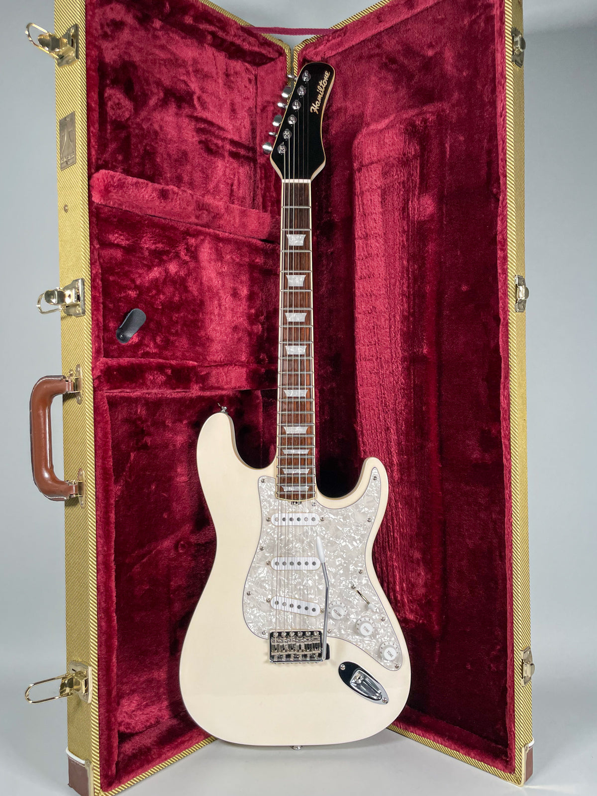 Hamiltone NT/ST Strat Style Arctic White Finish Electric Guitar w/HSC ...