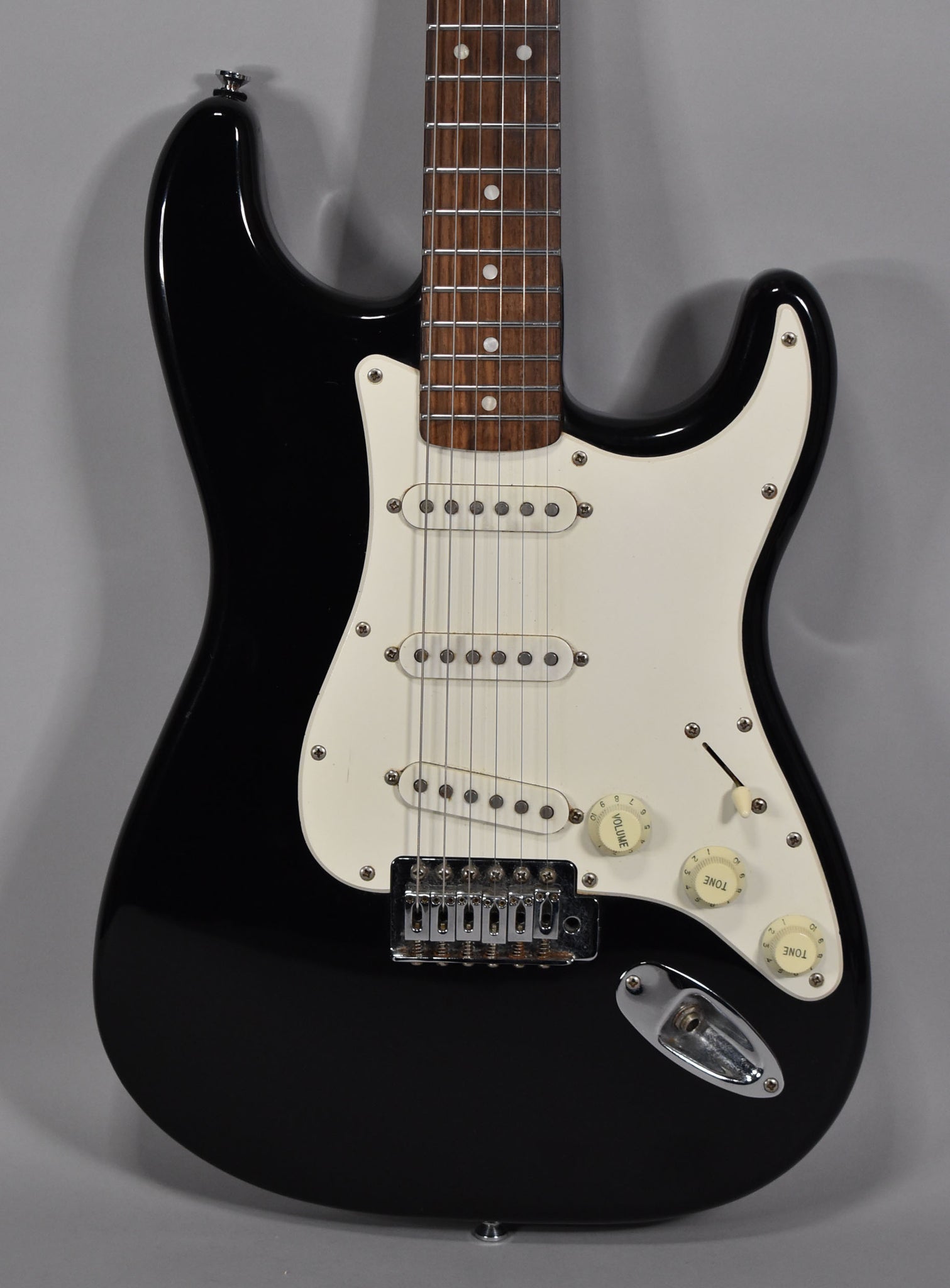 2009 Squier Bullet Stratocaster Black – Imperial Vintage Guitars