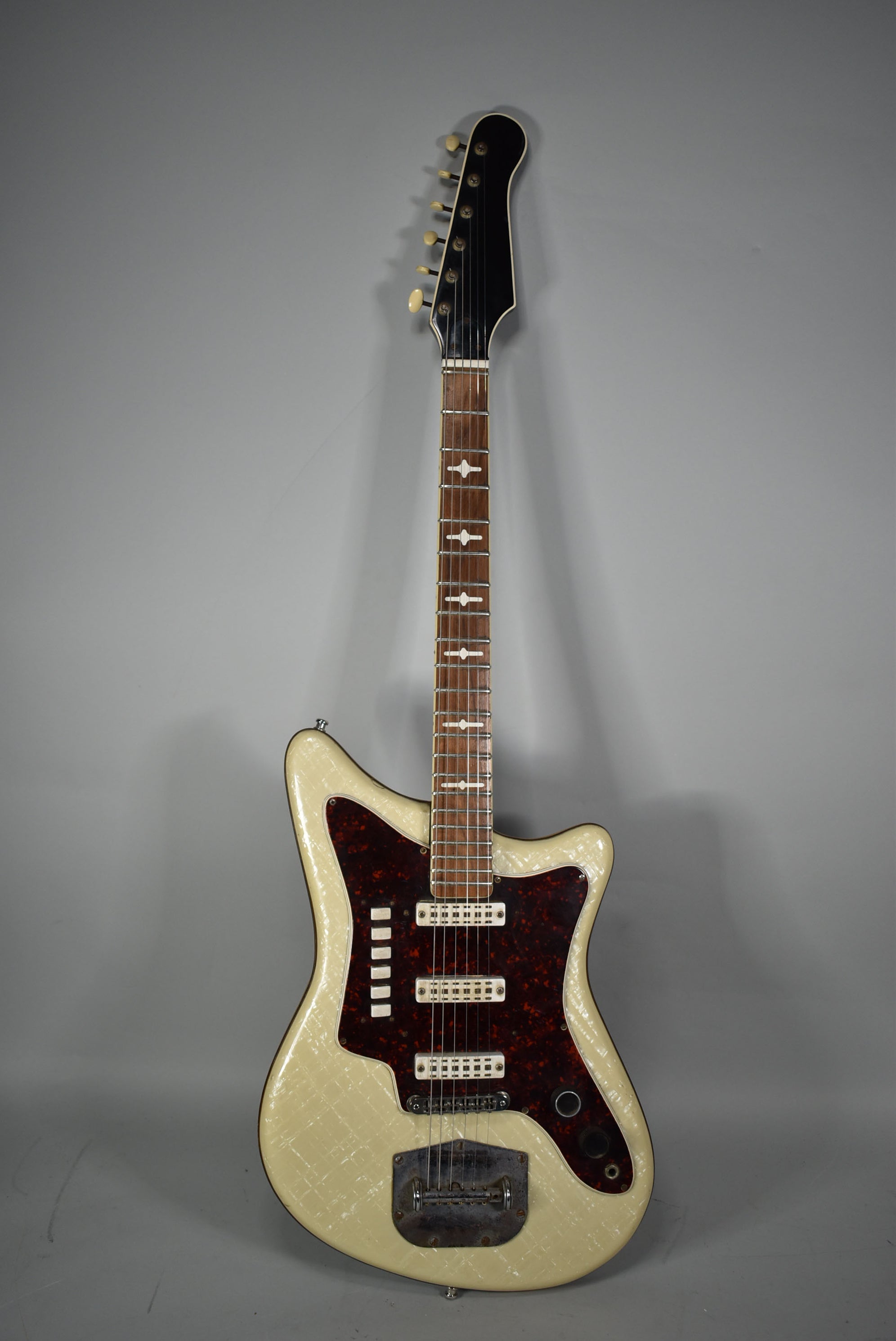 1960s Eko Model 500/3 Pearl Finish Electric Guitar – Imperial Vintage ...