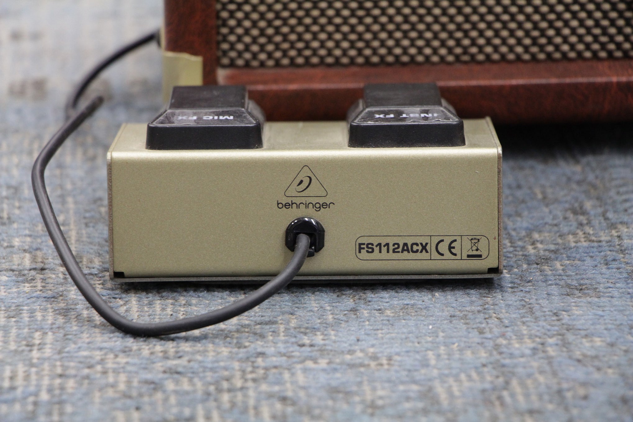 Behringer Ultracoustic ACX450 Acoustic Combo Amp w/Footswitch ...