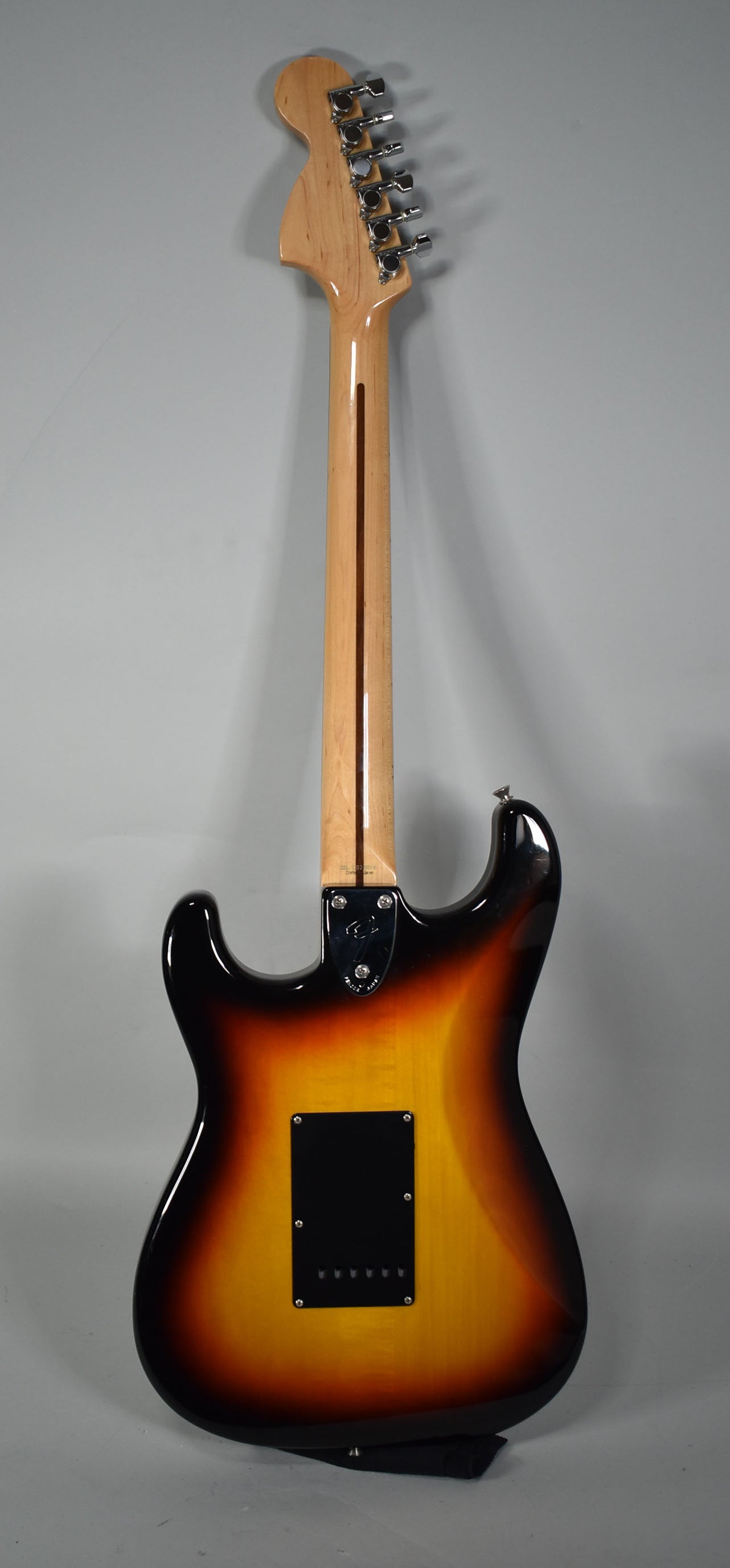 Fender ST-72 CIJ Stratocaster Three Tone Sunburst Finish Electric Guit ...